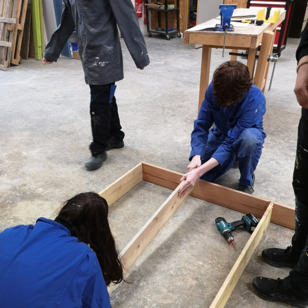 Voici quelques réalisations de nos élèves en… - Collège La Fontaine Margot